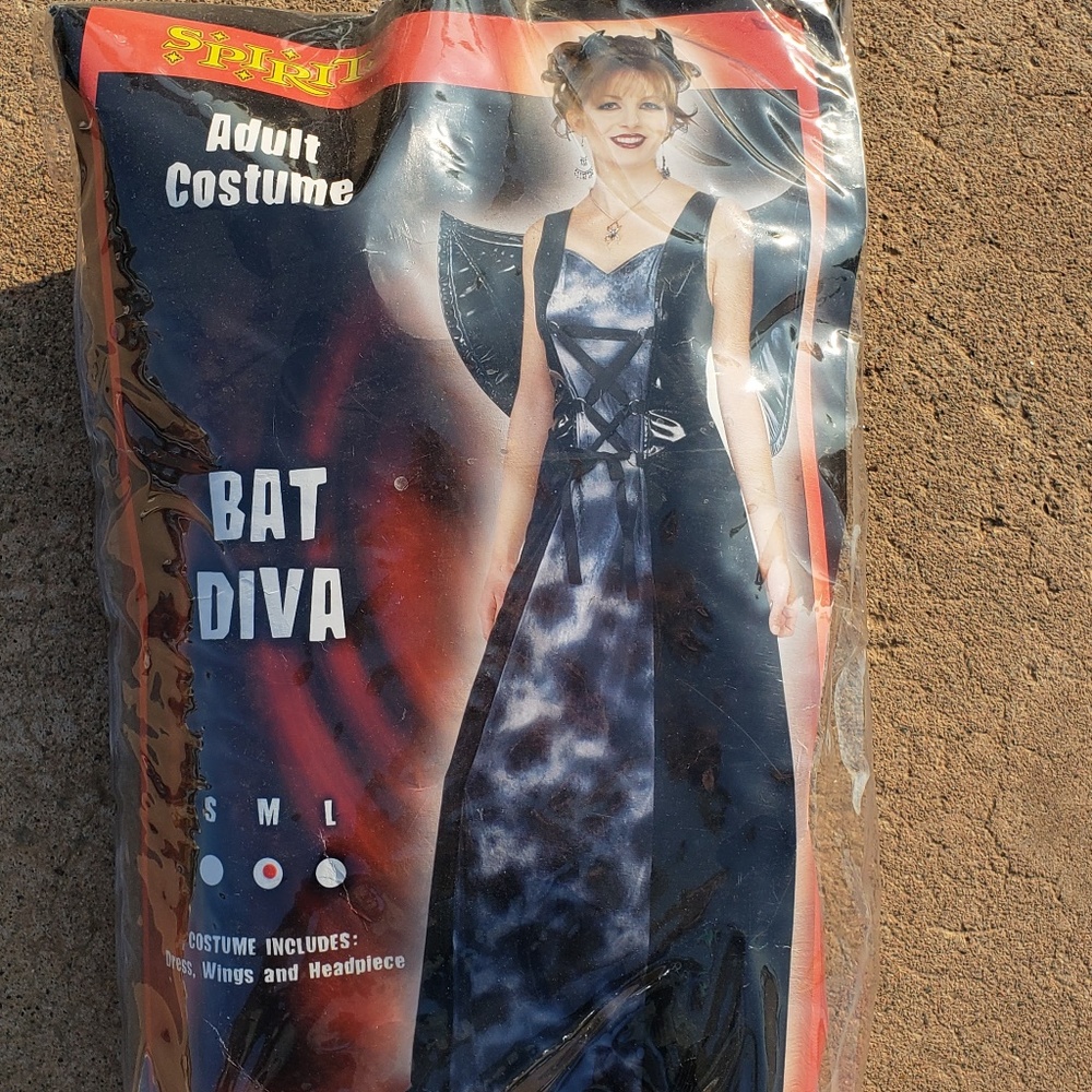 [Spirit Halloween] Bat Diva Adult Costume Size M - Gem